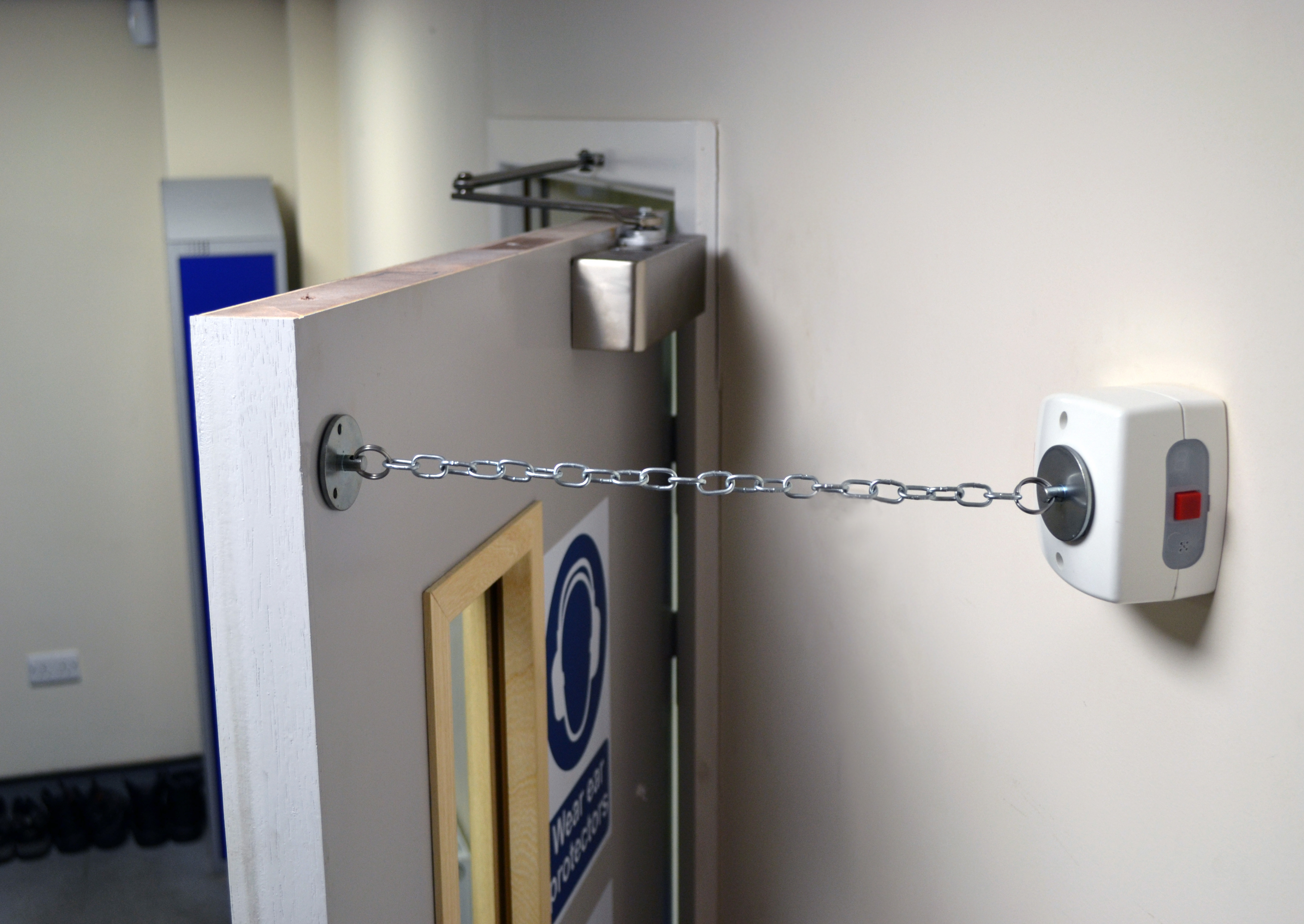 Dorgard Fire Door Retainers